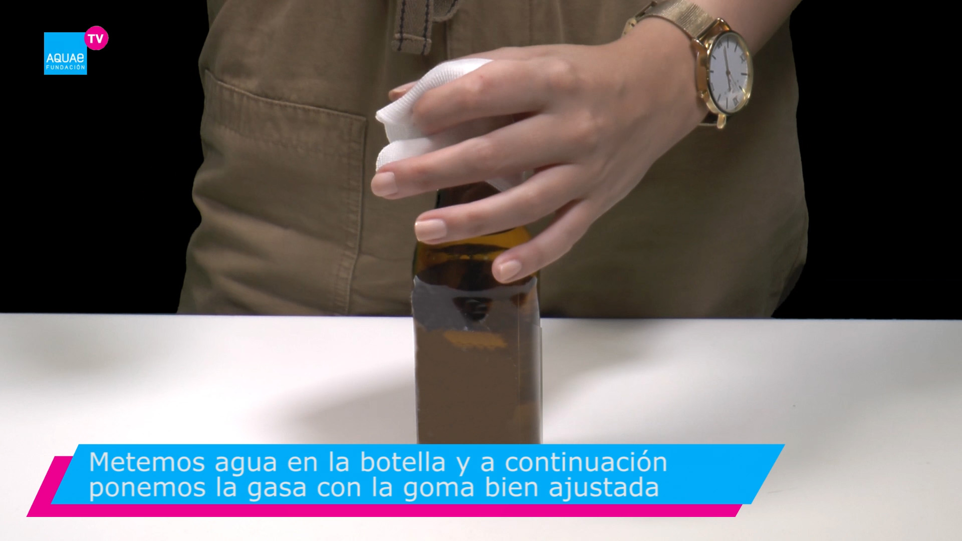 Tensión superficial del agua: Experimento - Fundación Aquae